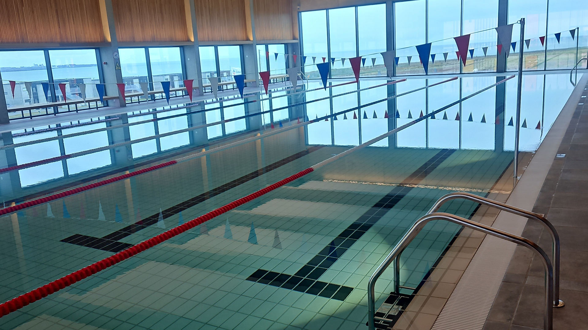 Ný sundlaug opnar í Reykjanesbæ | IAV
